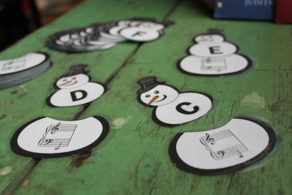 Winter Studio Games – Sara's Music Studio
